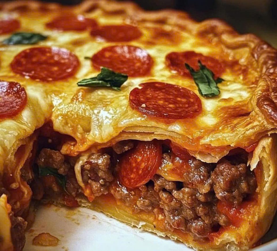 Deep Hamburger Sausage And Pepperoni Pie - Easy and Healthy Recipes
