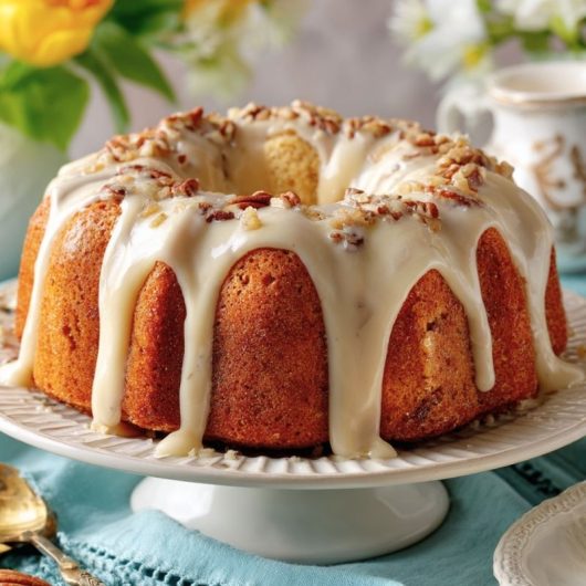 Easy Italian Cream Pound Cake With Cream Cheese Glaze - Easy and ...