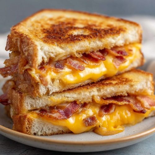 Maple Bacon Cheddar Grilled Cheese - Easy and Healthy Recipes
