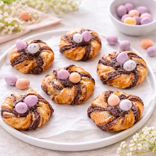 Easy Puff Pastry Easter Nests - Easy and Healthy Recipes